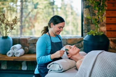 About Us | Rush Creek Lodge Yosemite | First Light Resorts